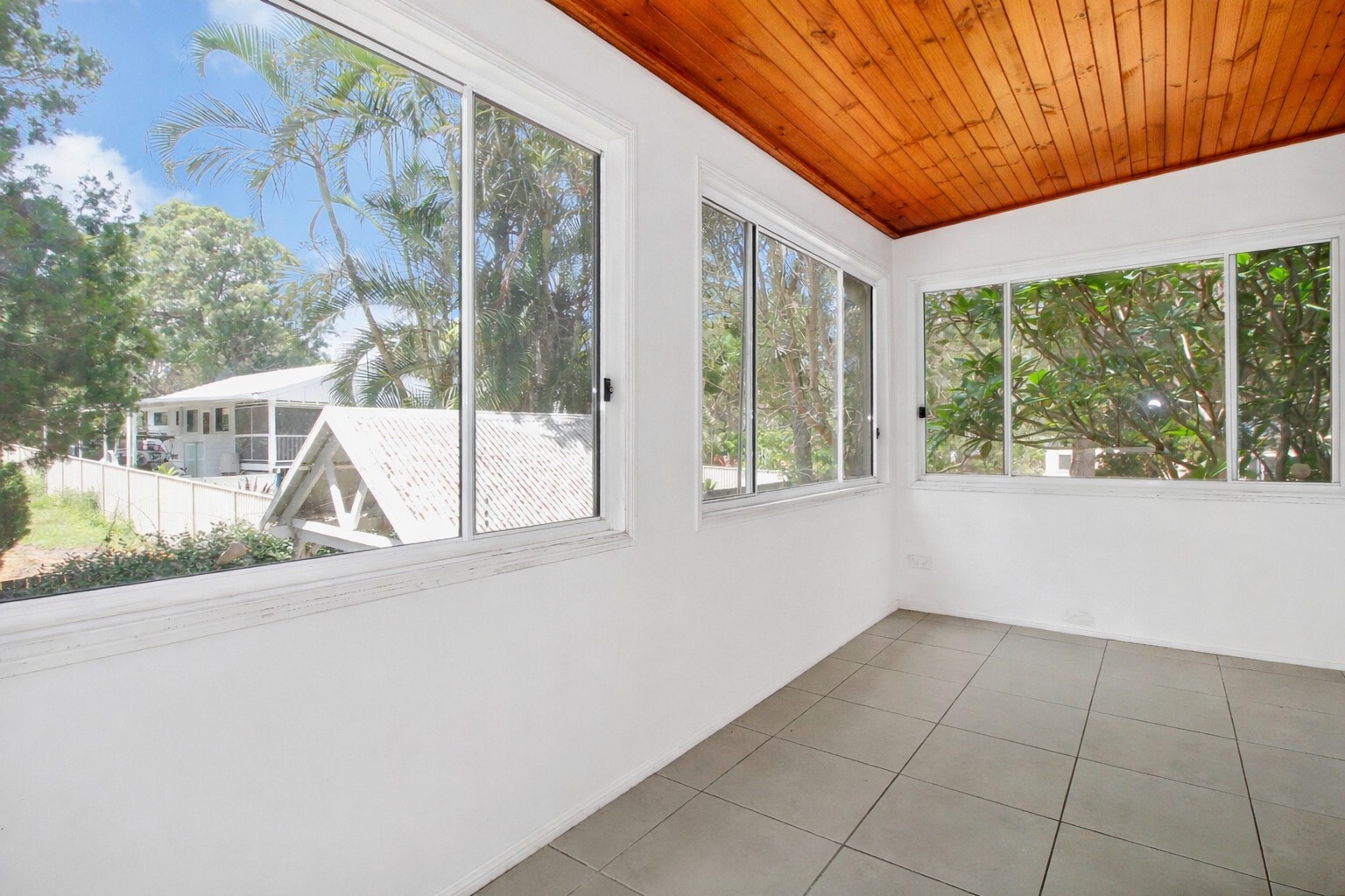 14 Alexander St, Macleay Island QLD 4184 - Redlands Coast Lifestyle