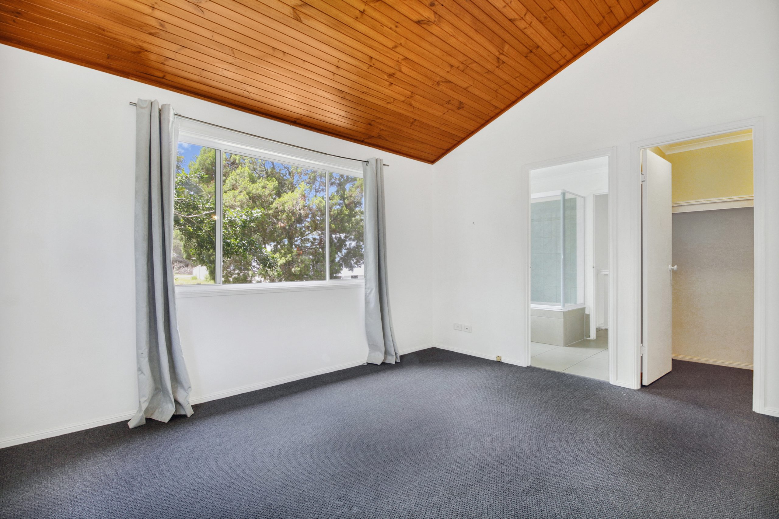 14 Alexander St, Macleay Island QLD 4184 - Redlands Coast Lifestyle